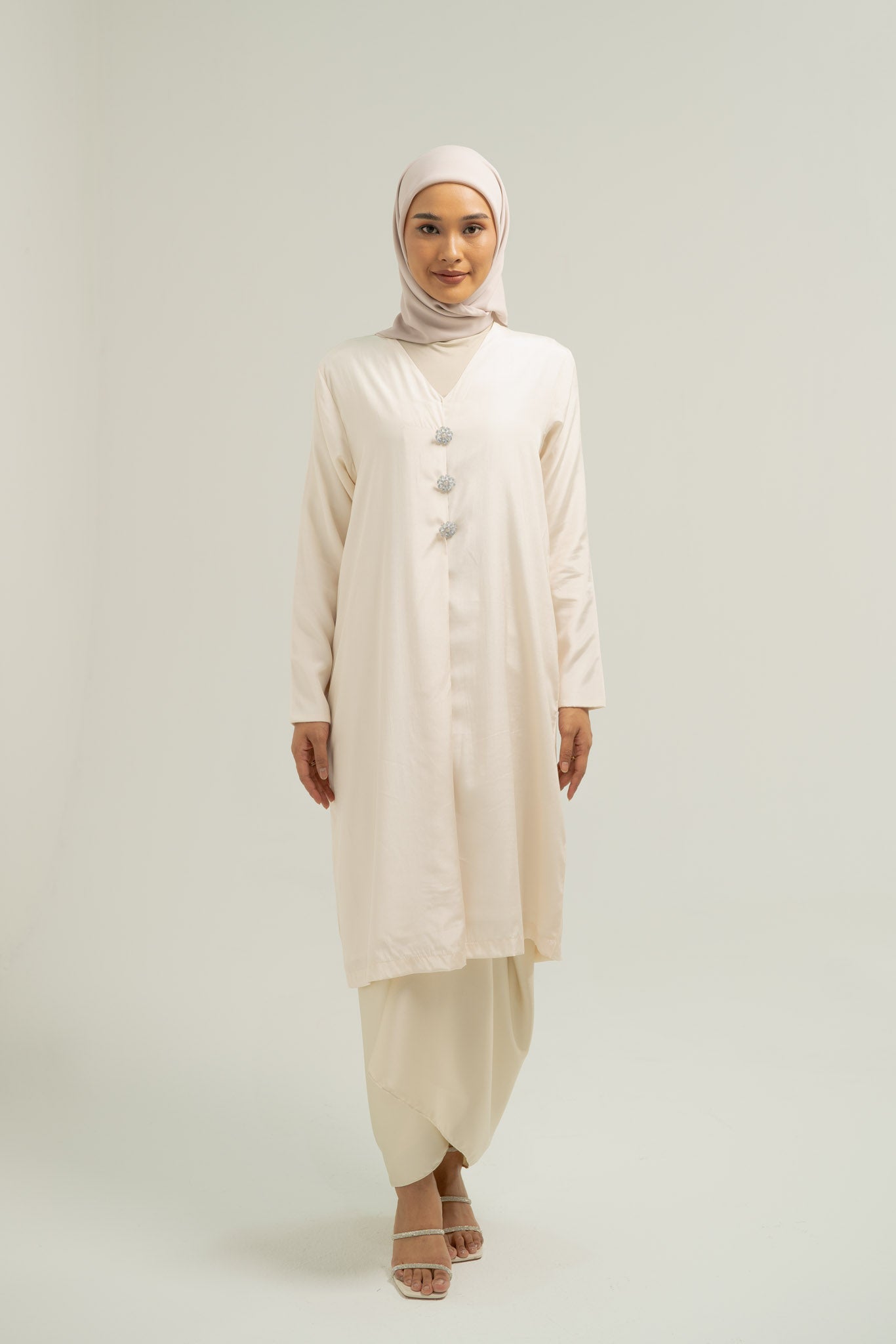 Maya Long Kebaya Top in Gold – Nuria